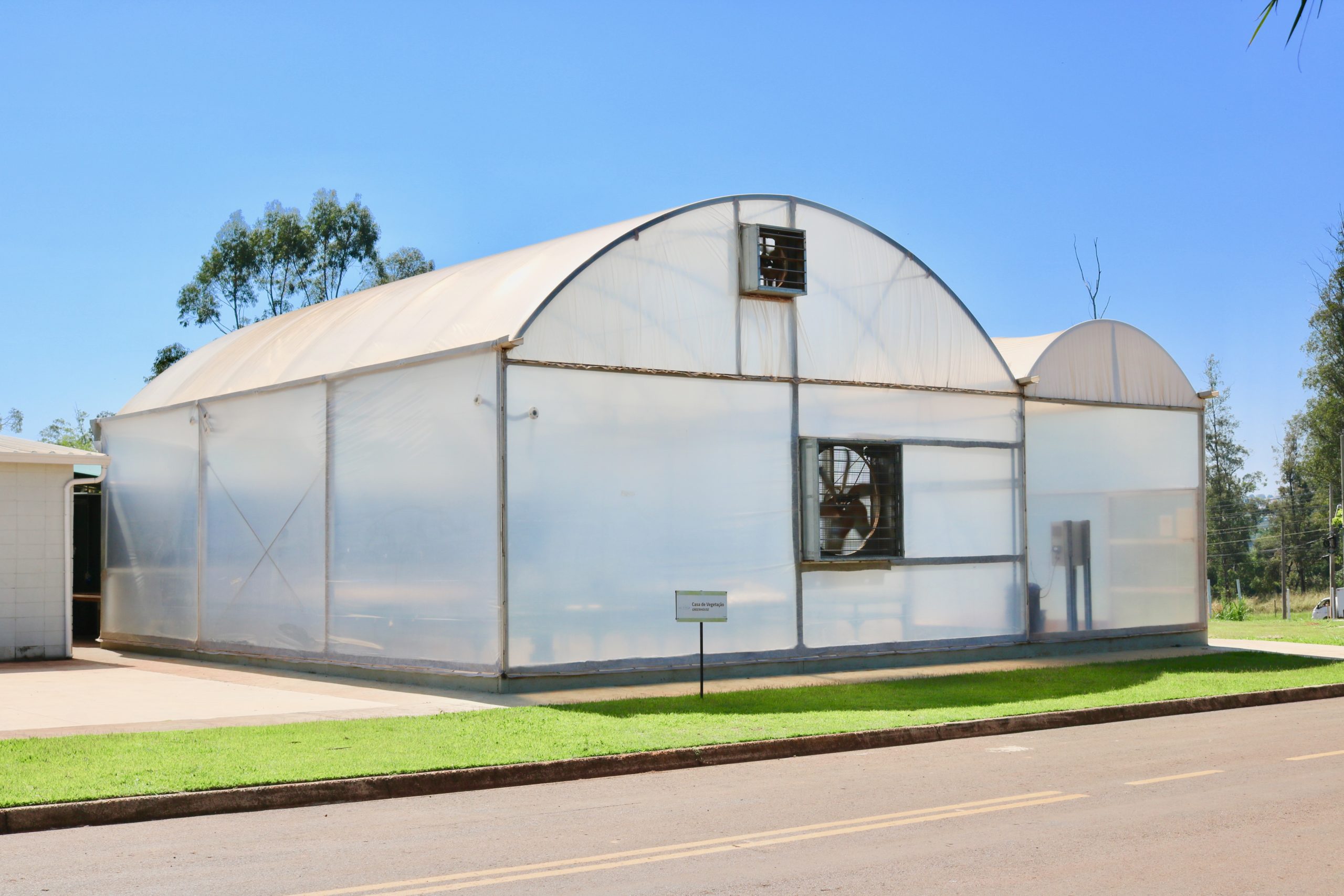 LNBR | Research Facilities – LNBR